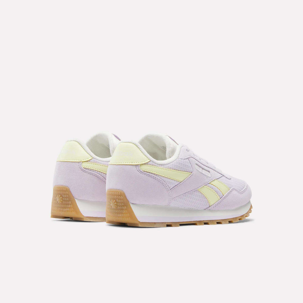 Classic AZ Shoes (Big Kids) - Reebok