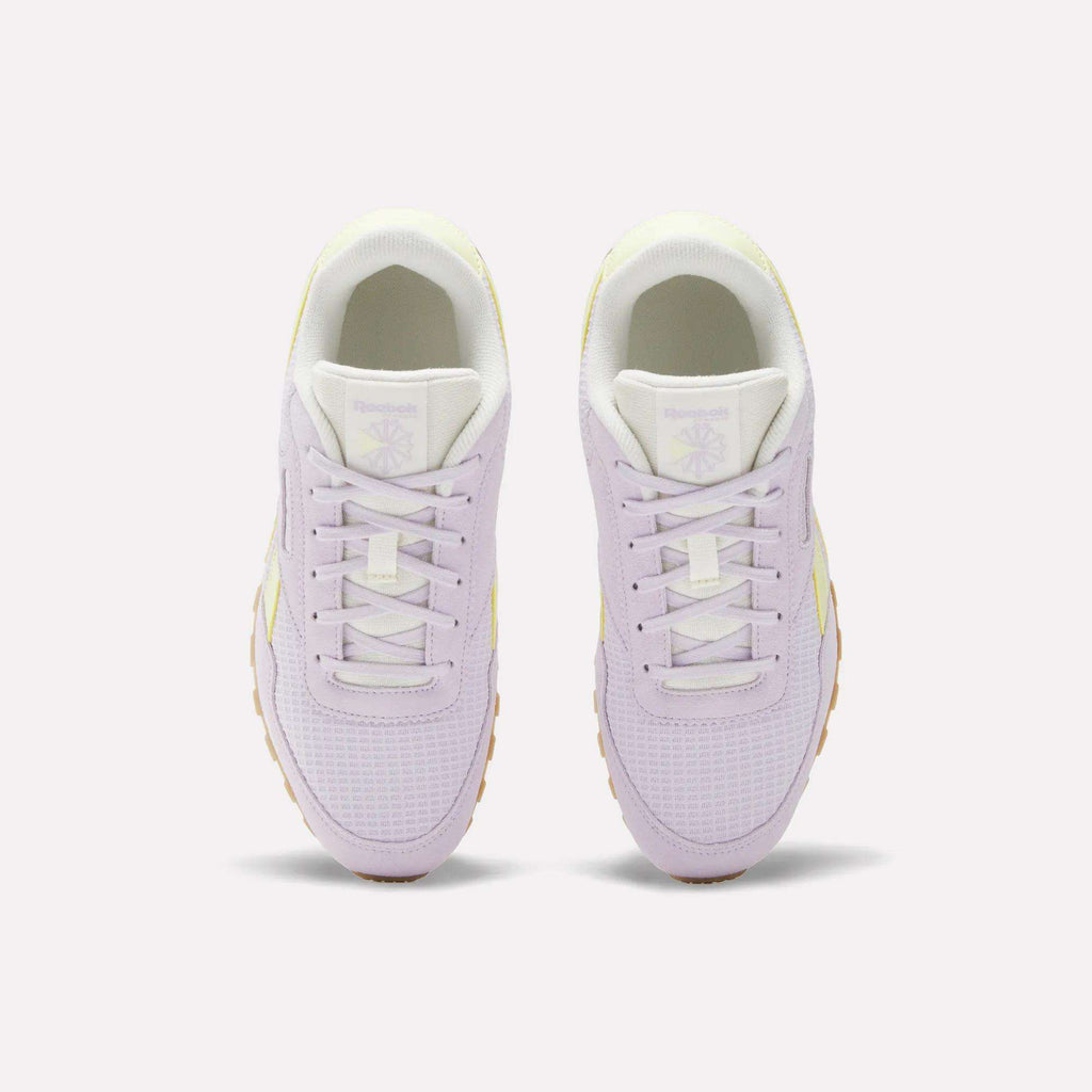 Classic AZ Shoes (Big Kids) - Reebok